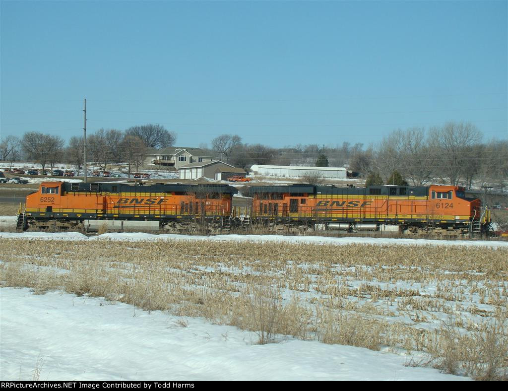 BNSF 6252